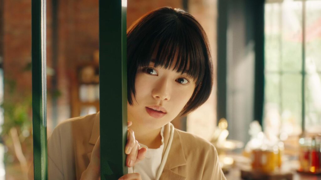 杉咲花、6秒早口にも挑戦！ロッテ「ZERO」新TVCM 楽曲はダズビー（DAZBEE）が歌う新オリジナルソング | エンタメラッシュTV