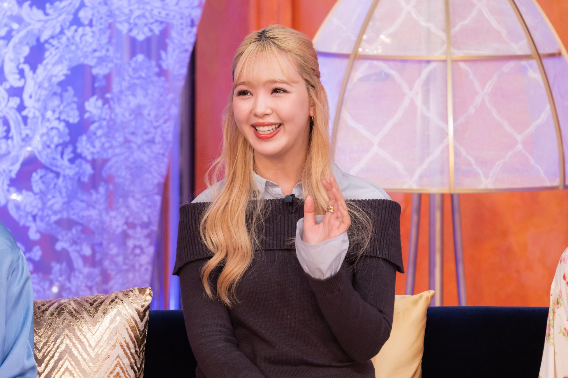 「ABEMA」、2月7日（金）よる10時より放送する『ダマってられない女たち』第8話に先駆けて、藤田ニコル・横山由依らゲストのスタジオの様子を公開！ | エンタメラッシュ