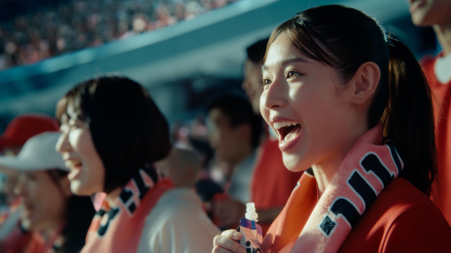 Omoinotakeの新曲が彩る、赤楚衛二さん出演のアルフォートCMが公開 新TVCM『I am アルフォー党』篇 2025年9月2日（火）から全国で放映開始 | エンタメラッシュ